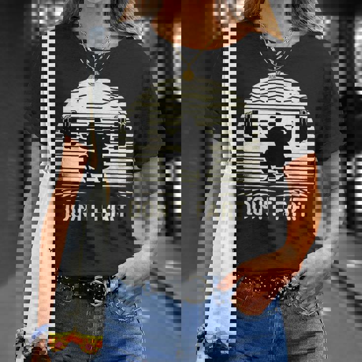 Don't Fart Fitness Gym Workout Weights Squat Humor 0Ct9u6 T-Shirt | Mazezy